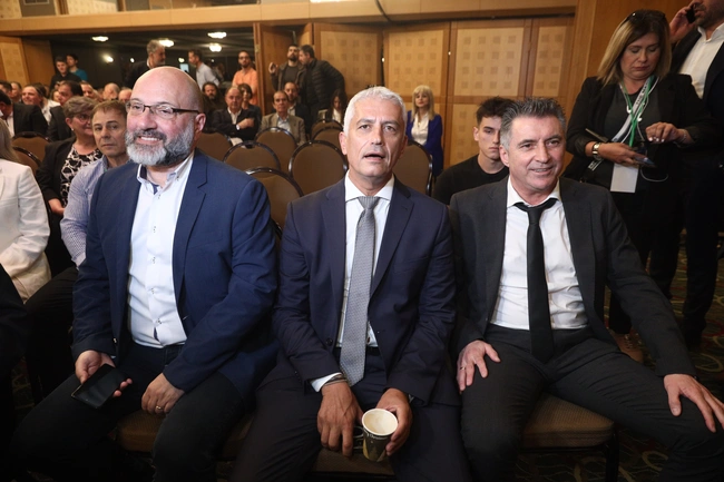 Οι υποψήφιοι ευρωβουλευτές του ΠΑΣΟΚ - Επίσημη πρώτη για Ζαγοράκη