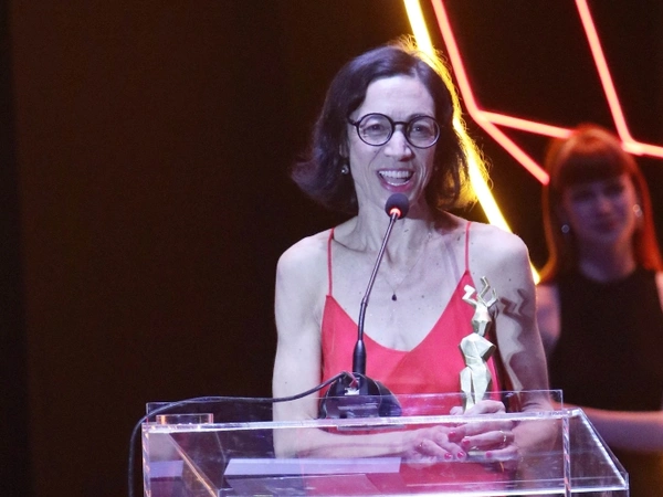 «Ήμουν ο χειρότερος κριτής του εαυτού μου» εξομολογήθηκε η Ελενα Τοπαλίδου