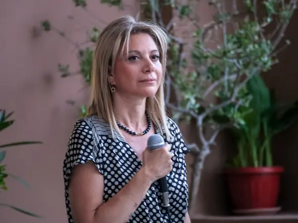 Μαρία Καρυστιανού: «Η διαφθορά στηρίζεται και επιβραβεύεται μετά βαΐων ...