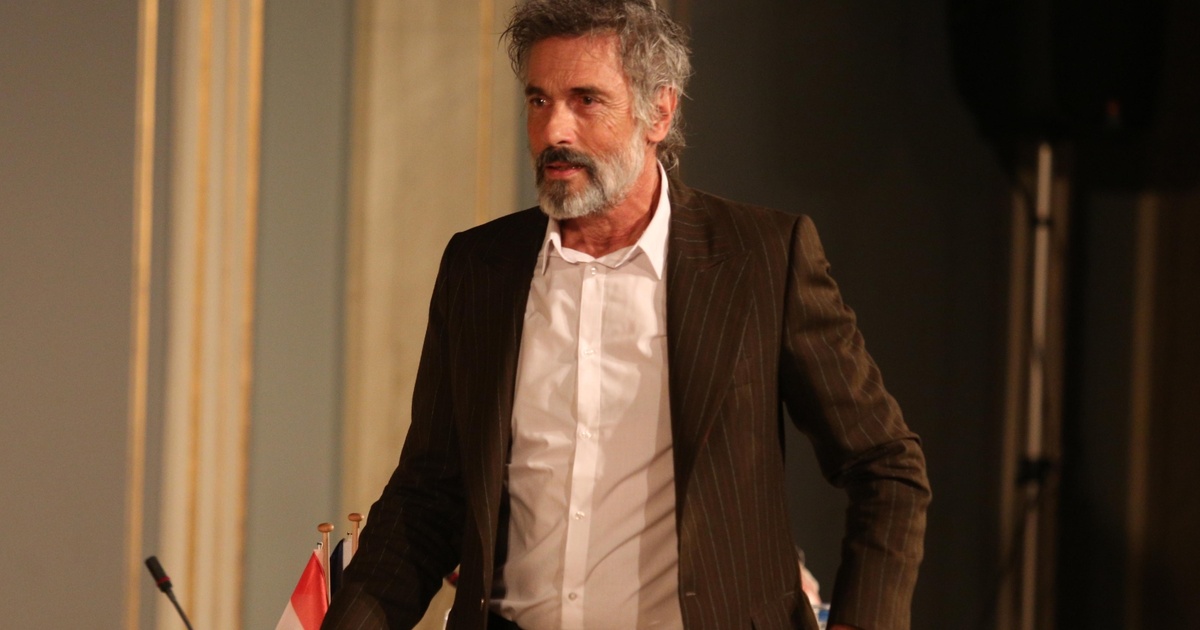 Σταύρος Ζαλμάς: «Εγραψαν ότι έχω AIDS και μπαινοβγαίνω στα νοσοκομεία ...