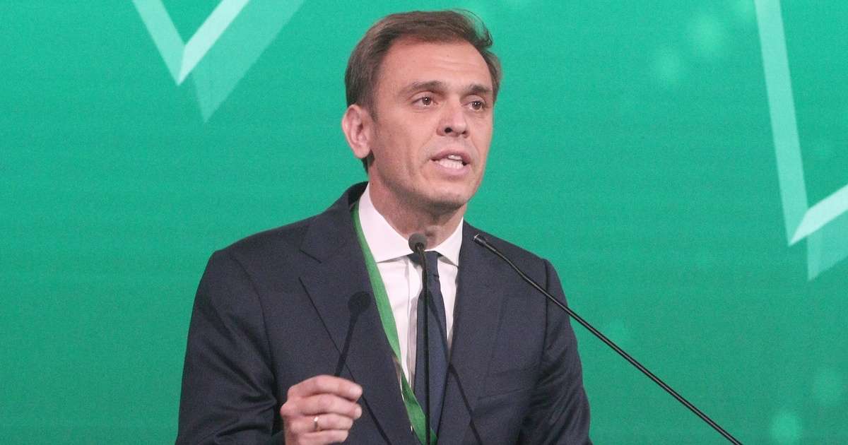 Δημήτρης Μάντζος: «Η ιστορία, κύριε Μητσοτάκη, δεν ξαναγράφεται και δεν ...