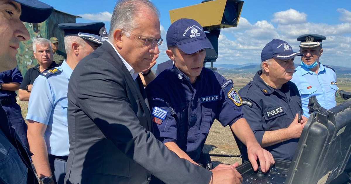 Τάκης Θεοδωρικάκος: 1.500 προσπάθησαν να περάσουν τον Εβρο χθες ...