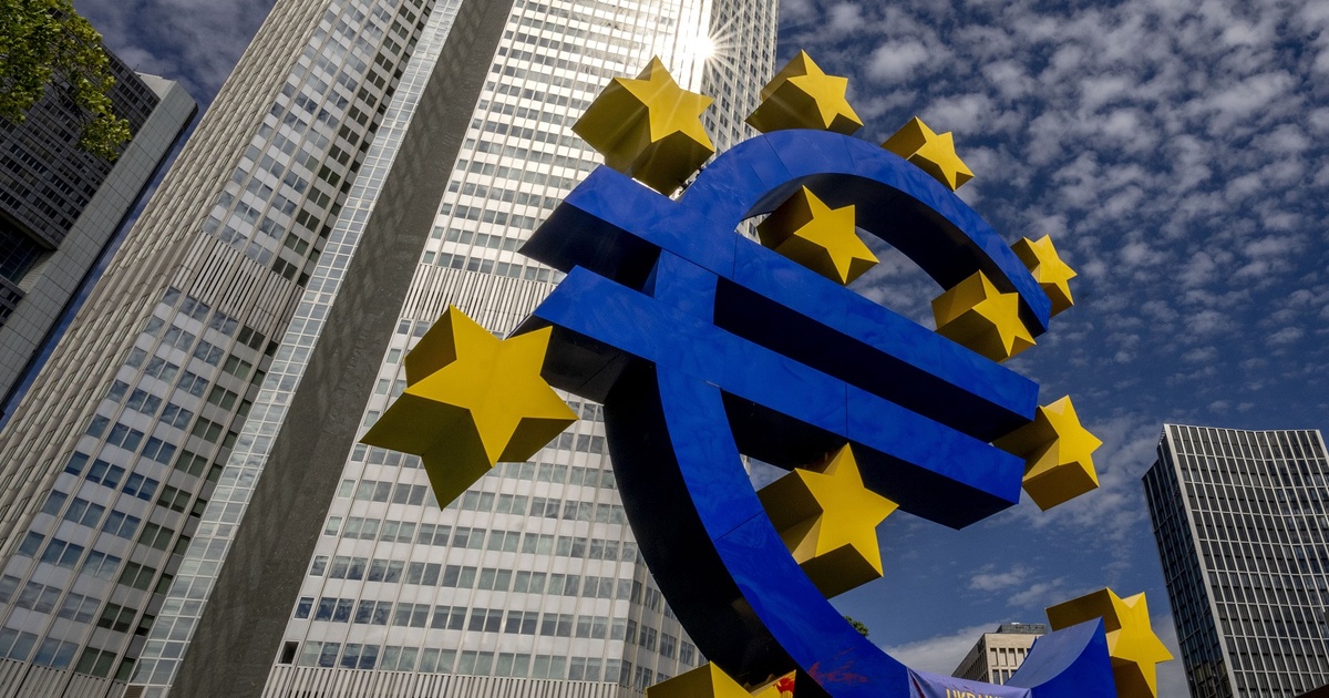 Πώς η αλλαγή τακτικής της ΕΚΤ στα επιτόκια θα «υψώσει ανάστημα» στην κρίση
