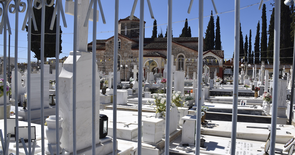 Γ’ Νεκροταφείο Αθηνών: Εσπασαν οστεοφυλάκια και άρπαξαν οστά