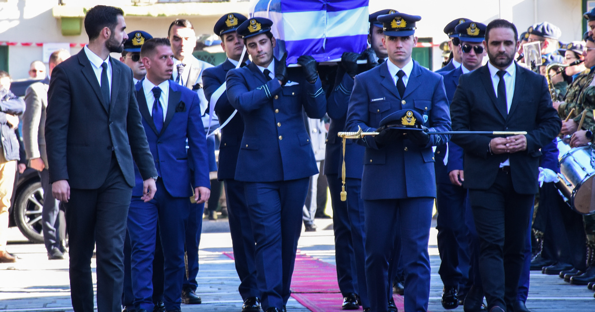 Ανδραβίδα - Κηδεία Τουρούτσικα: Αρχισε η εξόδιος ακολουθία στην Τρίπολη