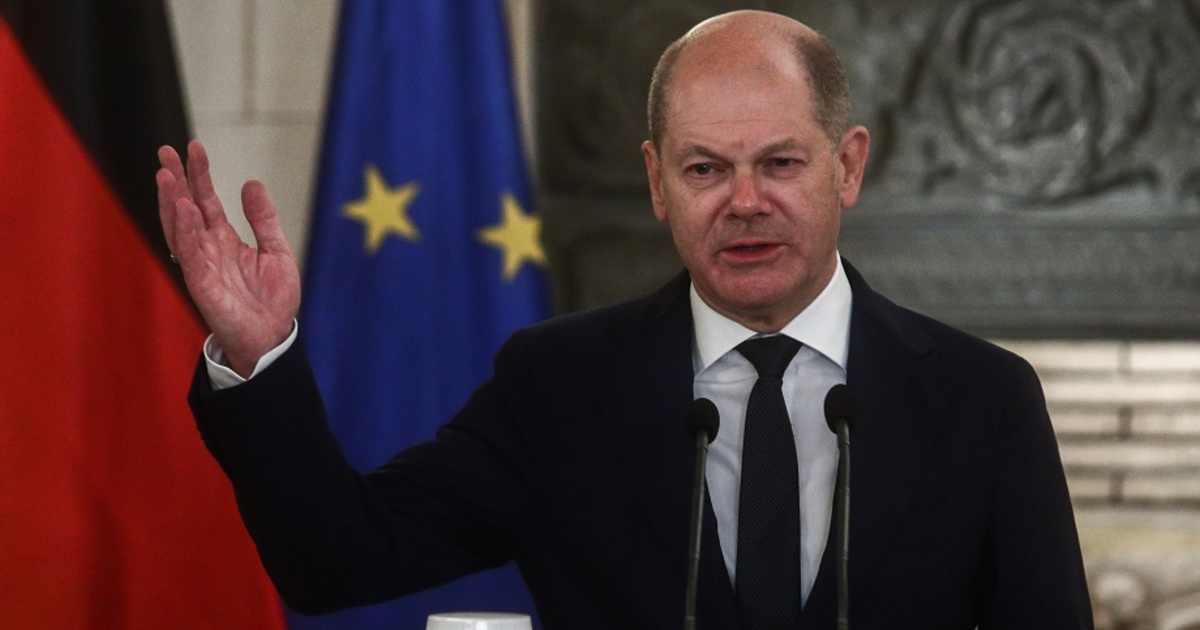 Σολτς: Ευγνωμοσύνη στην Ελλάδα για τη βοήθεια στη σεισμόπληκτη Τουρκία