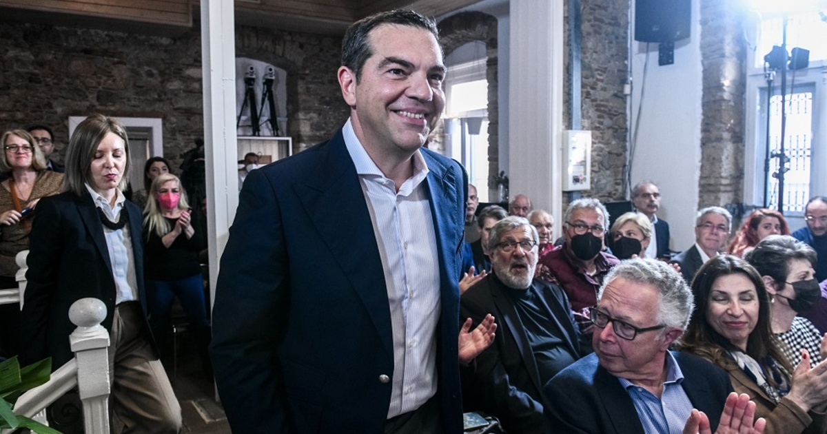 Τσίπρας: «Ο Μητσοτάκης περιγράφει αυτό που λέμε κυβερνήσεις-κουρελού»