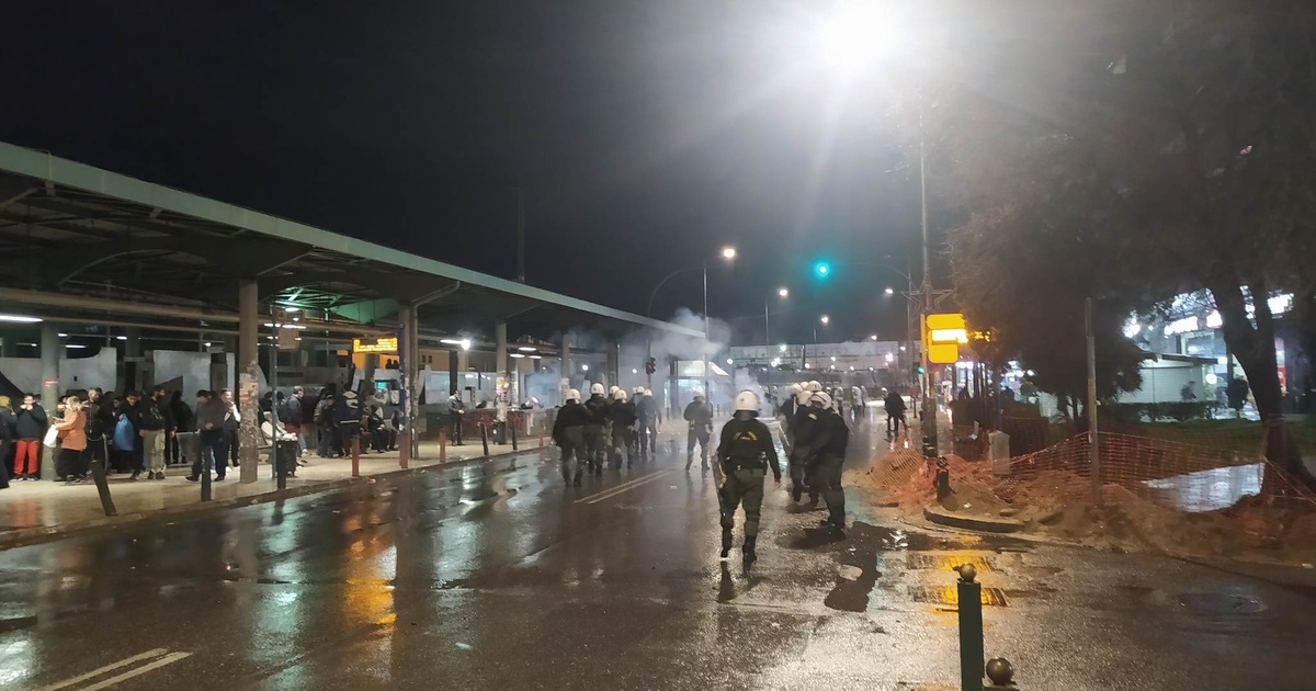 Σύγκρουση τρένων στα Τέμπη: Δεύτερη μέρα με πορείες σε Αθήνα ...