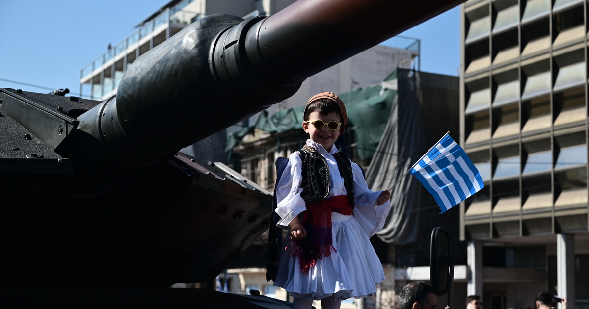 25η Μαρτίου 2023: Live streaming η στρατιωτική παρέλαση στο Σύνταγμα