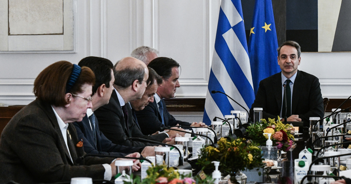 Τα ονόματα της νέας κυβέρνησης, τα μαχαίρια στον ΣΥΡΙΖΑ και ο ...