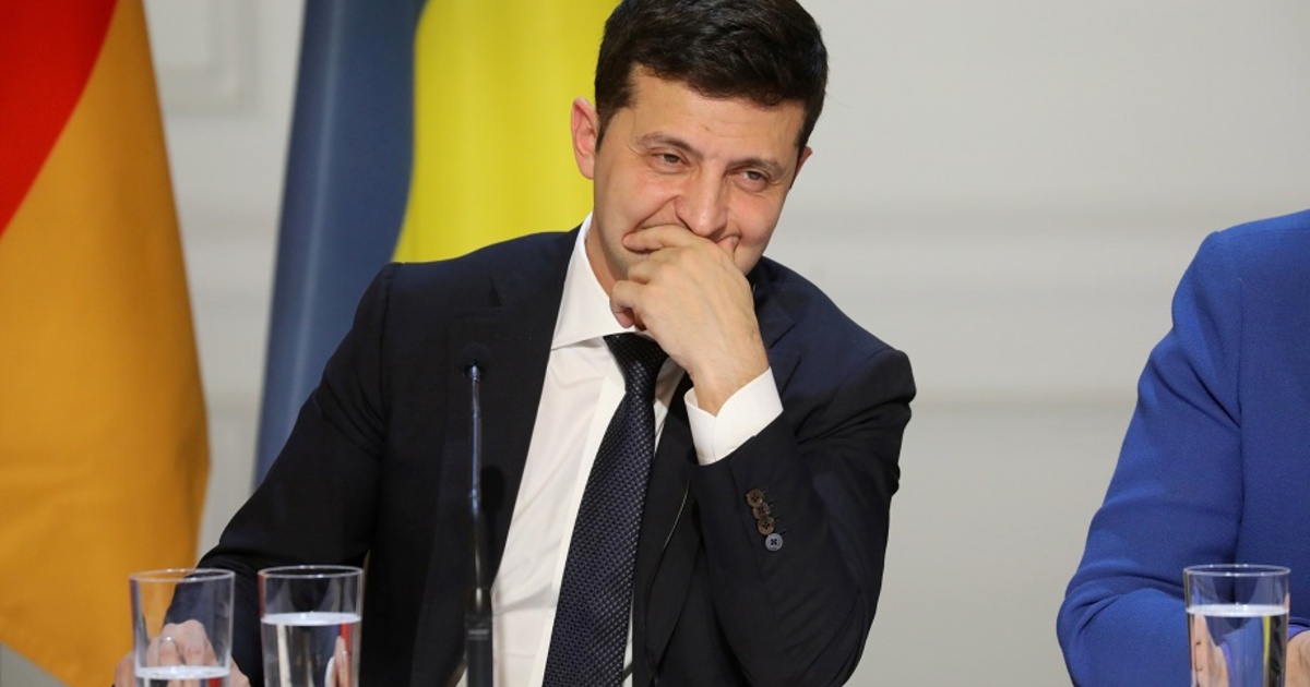 Ανελέητο τρολάρισμα της Ουκρανίας σε Ρωσία με τον Ζελένσκι να τρώει ποπ ...