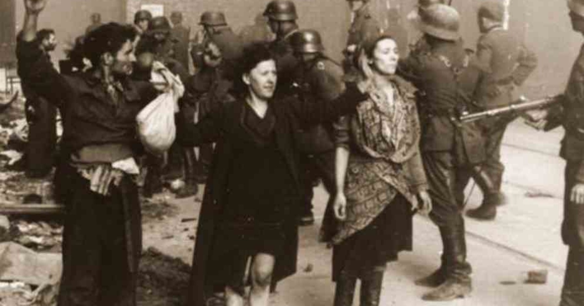 Σαν σήμερα, 15 Νοεμβρίου, ξεκινά το Ποράιμος - Το ολοκαύτωμα των Ρομά ...