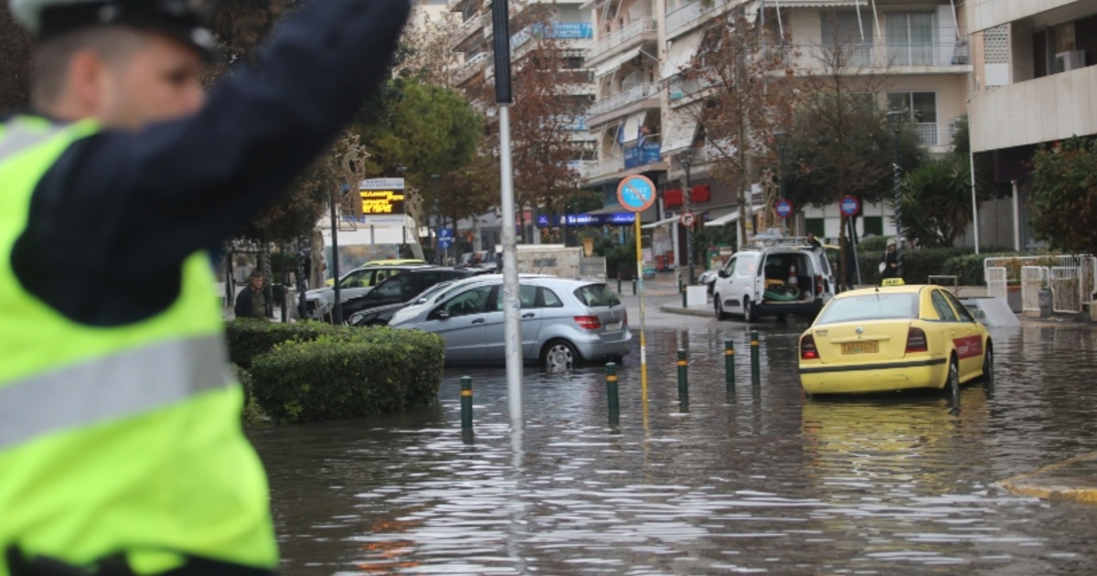Επικαιροποιήθηκε το έκτακτο της ΕΜΥ: Έντονα φαινόμενα μέχρι το απόγευμα ...