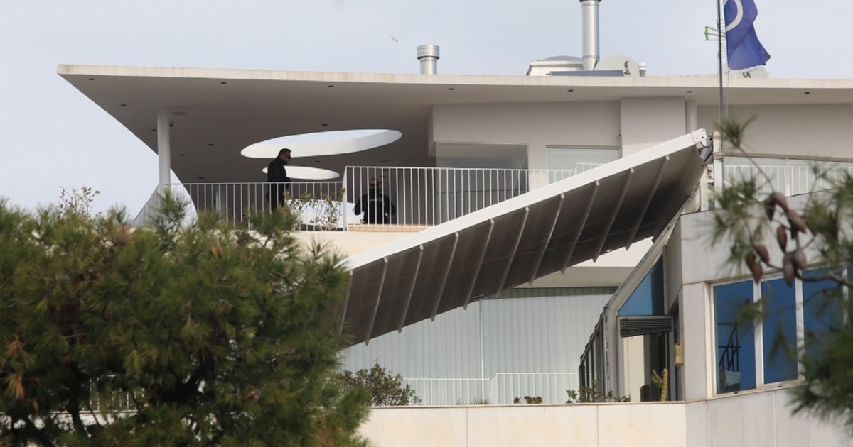Γλυφάδα: Τέσσερις οι νεκροί από τους πυροβολισμούς στη ναυτιλιακή ...
