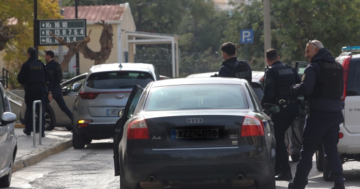 Μυστήριο μετά τις συλλήψεις των ΟΥΚαδων και του πρώην στελέχους των ...