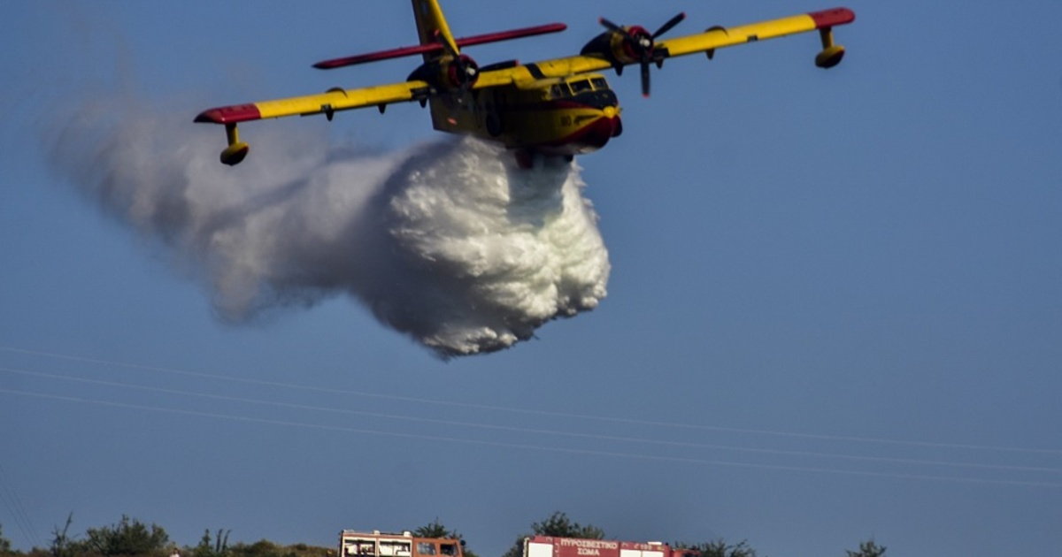 Φωτιά τώρα στην Κορινθία: Καίγεται δασική έκταση - Στο σημείο εναέρια μέσα
