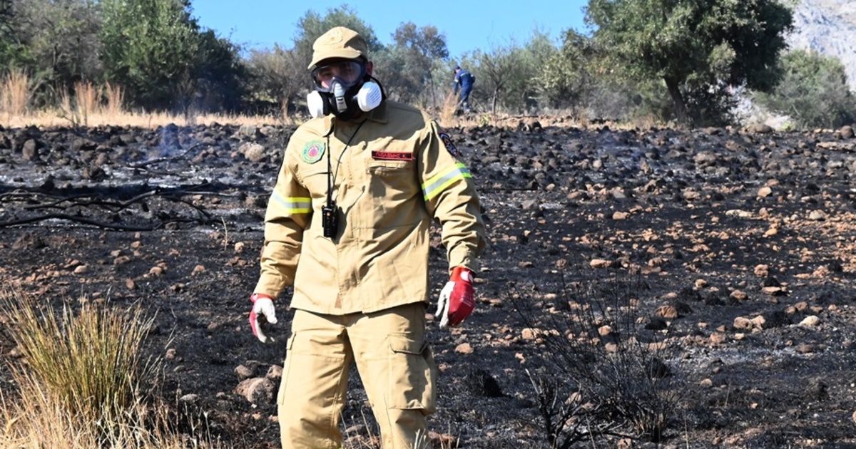 Καιρός: Κίνδυνος πυρκαγιάς στη μισή χώρα - Στα 100 χλμ/ώρα οι άνεμοι