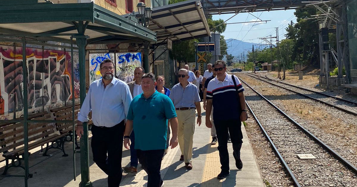 Σταθμός Πελοποννήσου: Ο Υφυπουργός Μεταφορών επισκέφθηκε το κτίριο που ...