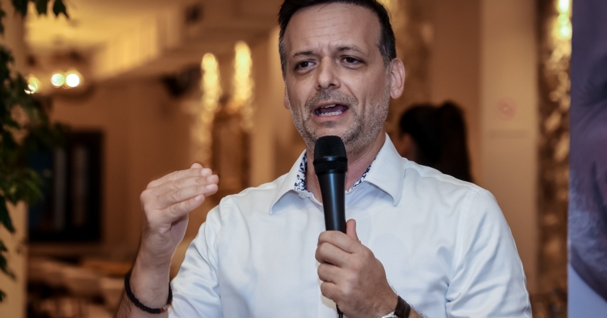 Χάρης Δούκας: «Ο επόμενος πρόεδρος του ΠΑΣΟΚ μπορεί να είναι ο νέος ...
