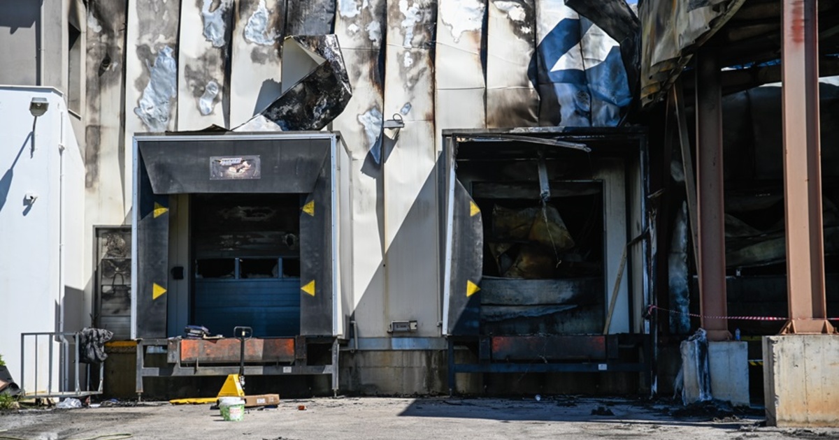 Λαμία: Εμπρησμό «έδειξε» το πόρισμα για τη φωτιά στο καμένο εργοστάσιο ...