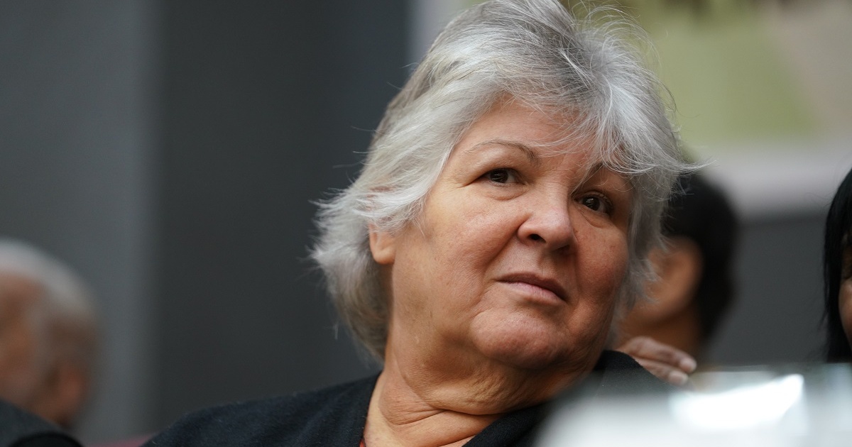 Στην Πάτρα η κόρη του Τσε Γκεβάρα: Η συνάντηση με τον Πελετίδη και οι ...