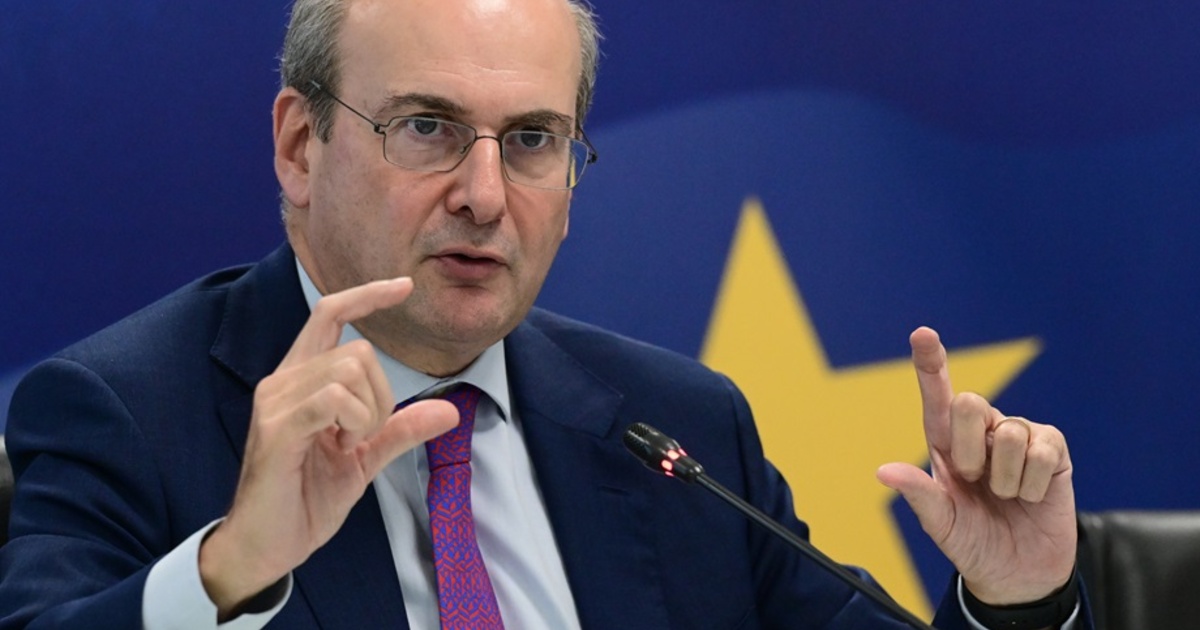 Χατζηδάκης: «Η Δημοκρατία δεν είναι θεωρία – είναι καθημερινή πράξη ...