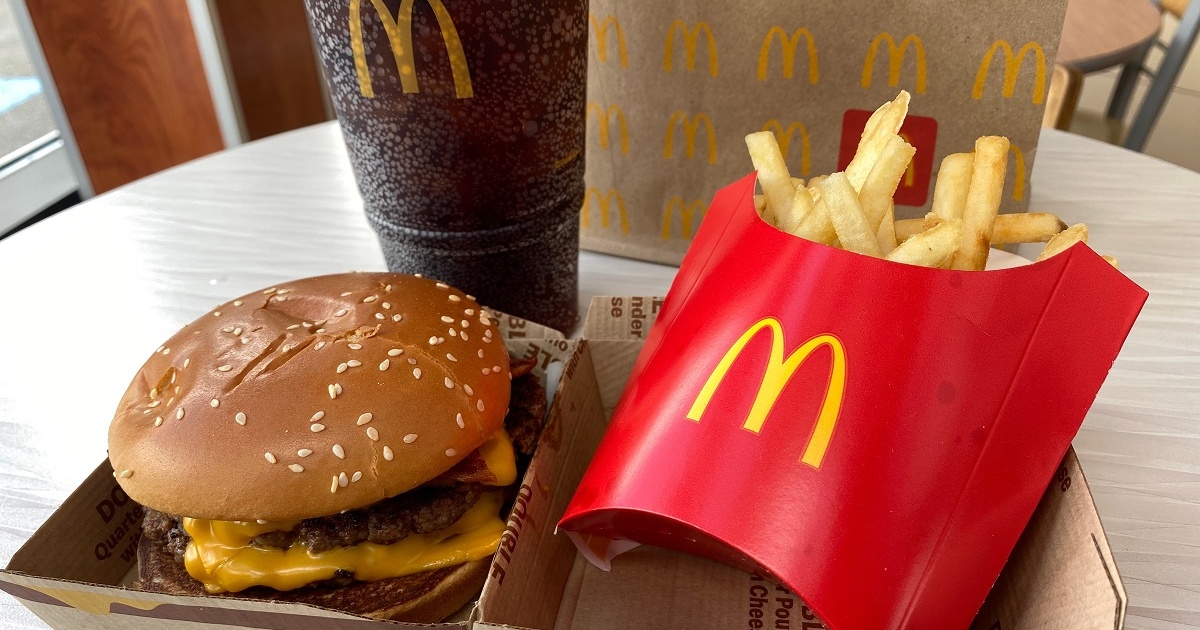 McDonald’s: Τα κρεμμύδια σε χάμπουργκερ ευθύνονται για τον θάνατο ...