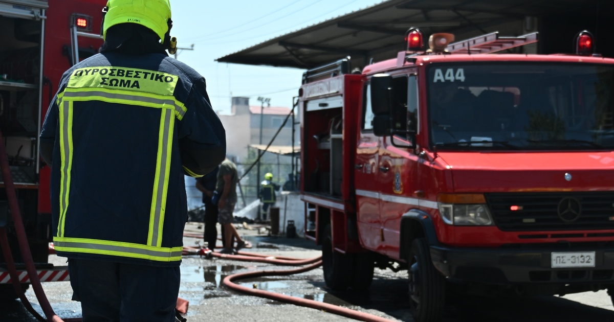 Φωτιά σε εν κινήσει λεωφορείο του ΟΑΣΘ στη Θεσσαλονίκη: Σώοι οι επιβάτες