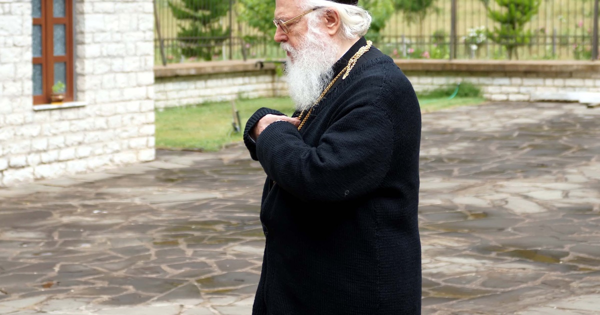 Αρχιεπίσκοπος Αλβανίας Αναστάσιος: Άρχισε η διαδικασία αποσωλήνωσης ...