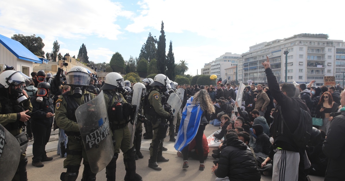 Ο λαός στους δρόμους για τα Τέμπη: Live Blog με τις μεγαλειώδεις ...