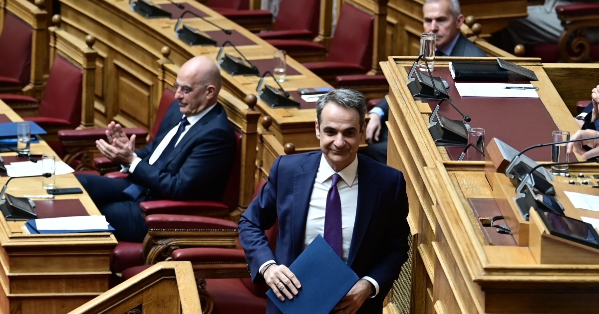 Η παγωμάρα στα έδρανα της ΝΔ, η τριτολογία Δένδια και η στεγαστική ...
