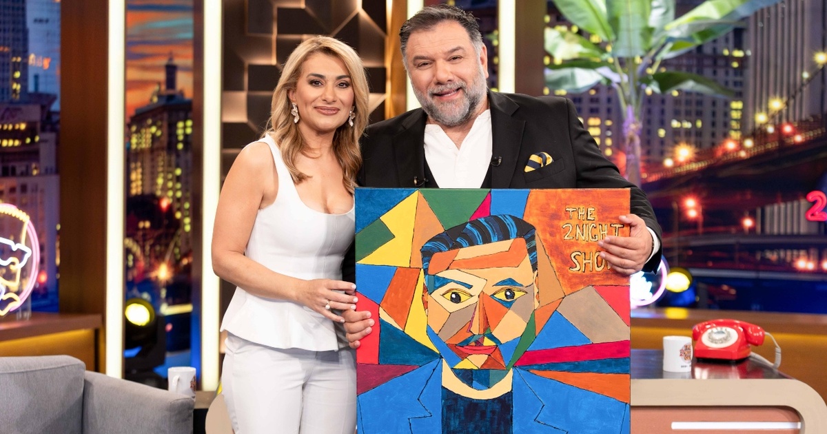 Η Αλεξάνδρα Χατζηγεωργίου στο «The 2Night Show»: Το δώρο στον Γρηγόρη ...