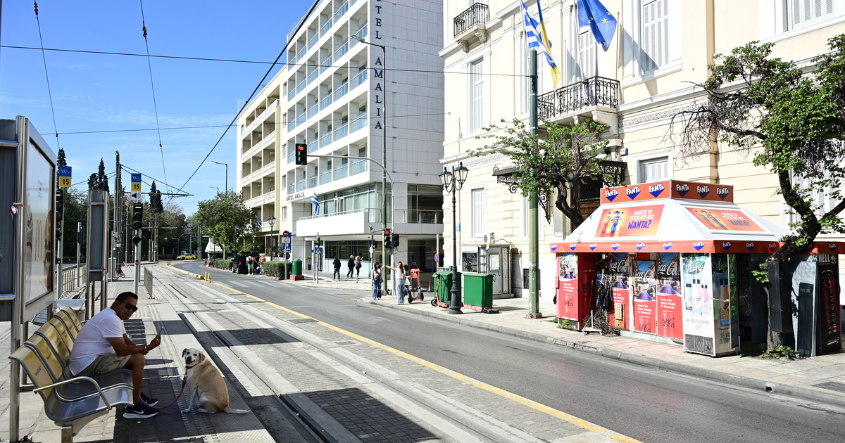 Αθήνα έρημη πόλη: Διακοπές και καύσωνας άδειασαν την πρωτεύουσα