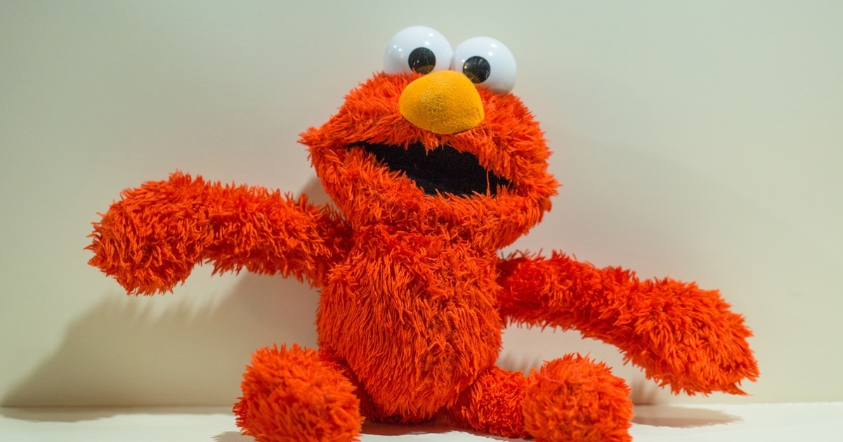 Μετά το Grok, σειρά είχε ο Elmo: Hacker ανάρτησε νεοναζιστικά σχόλια στον λογαριασμό του