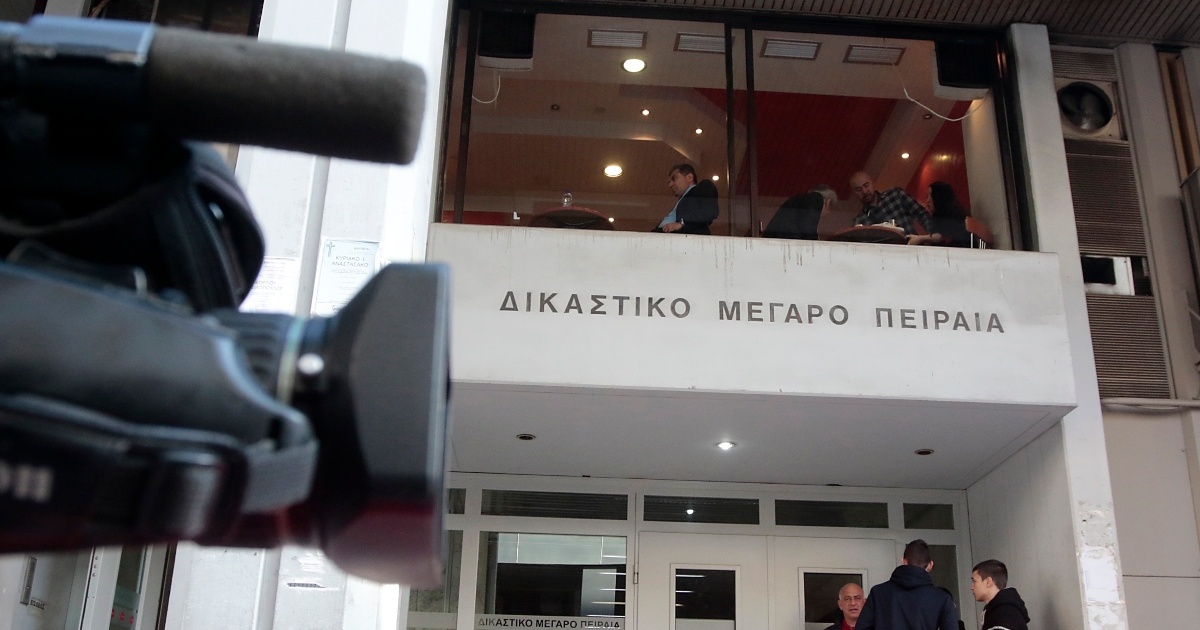 Πειραιάς: «Αφύλακτος ο πρωτοδίκης που προπηλακίστηκε από ομάδα»