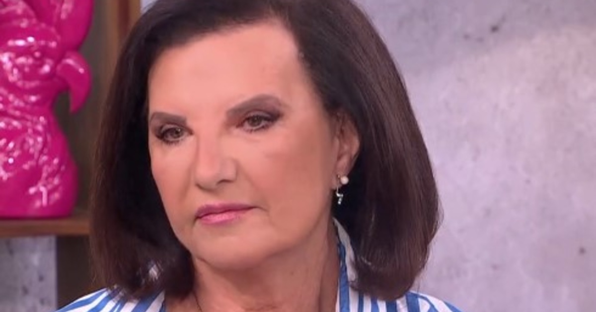 Άννα Μπιθικώτση: «Ο πατέρας μου χτυπούσε 40 χρόνια κλειστές πόρτες ...
