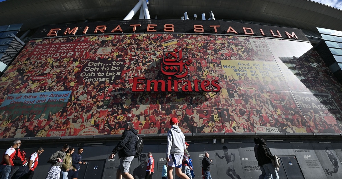 Γιατί το Emirates λέγεται «Arsenal Stadium» στους αγώνες του Champions ...