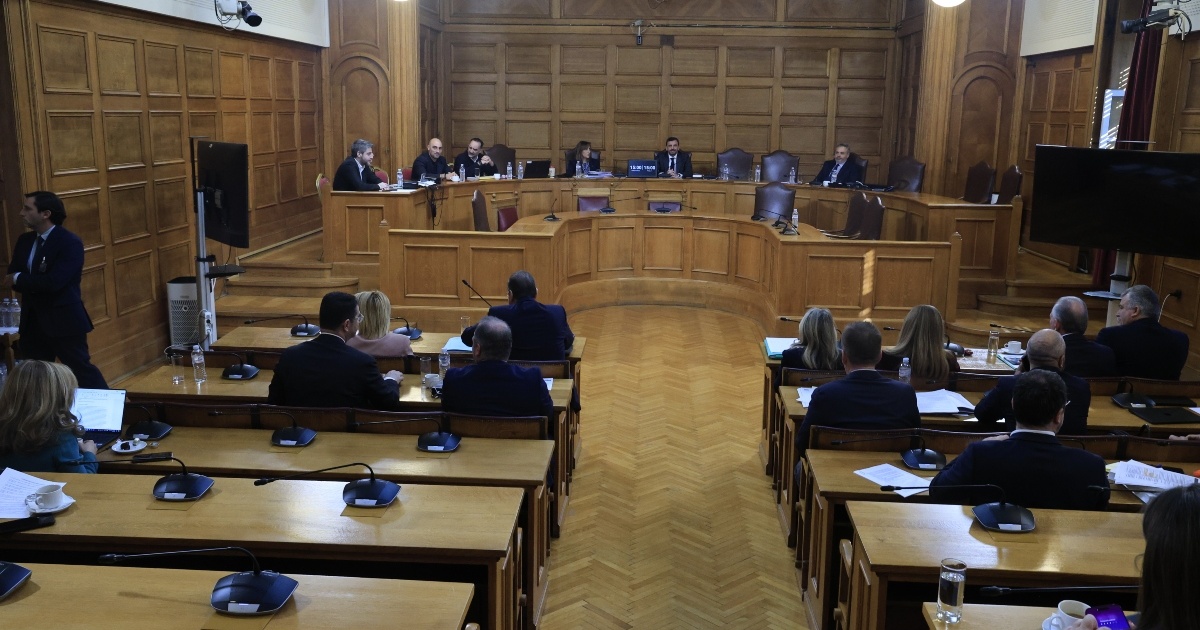 Σκάνδαλο ΟΠΕΚΕΠΕ: Στο εδώλιο δύο πρώην στελέχη για απόκρυψη «κόκκινων ...