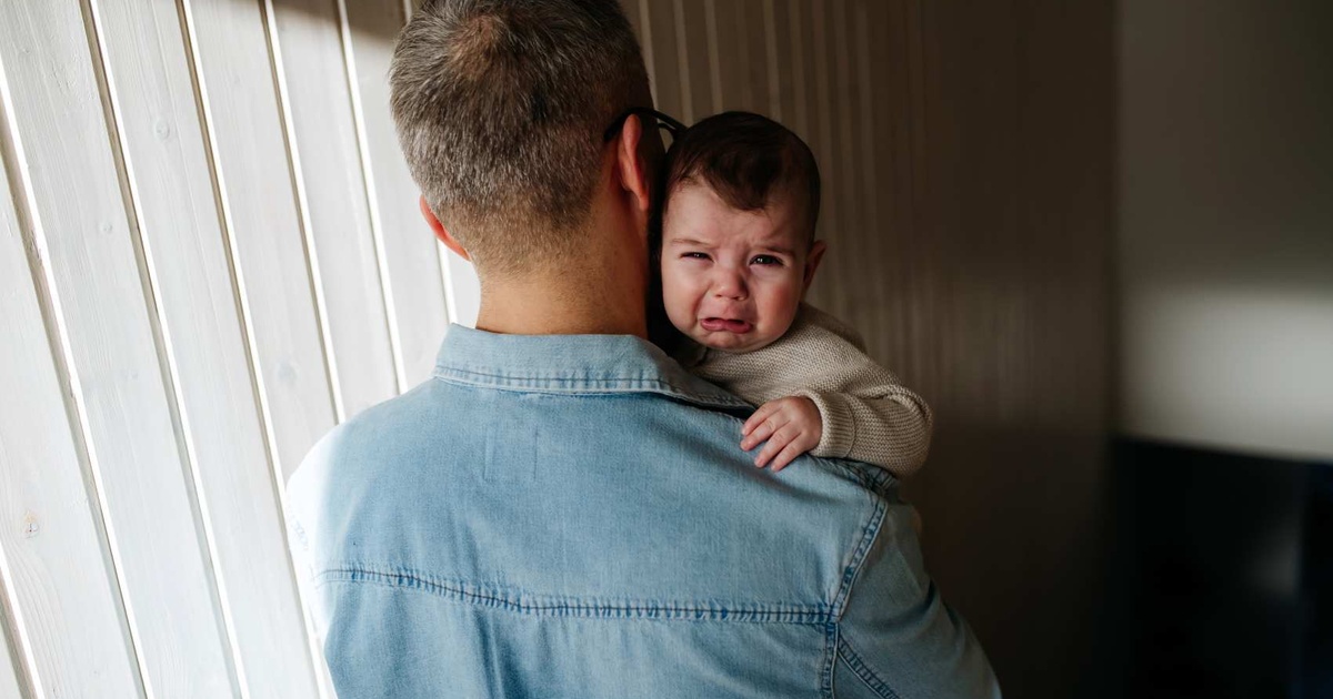 Tι είναι το «μωβ κλάμα» των βρεφών και πώς αντιμετωπίζεται